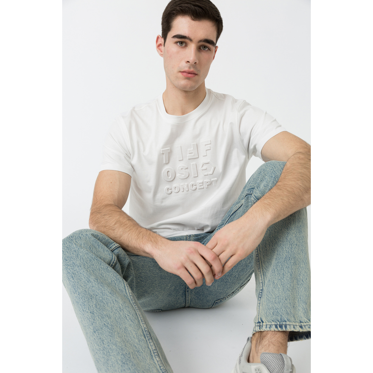Cole Relaxed Fit Jeans - 10059758_C2032 - Tiffosi