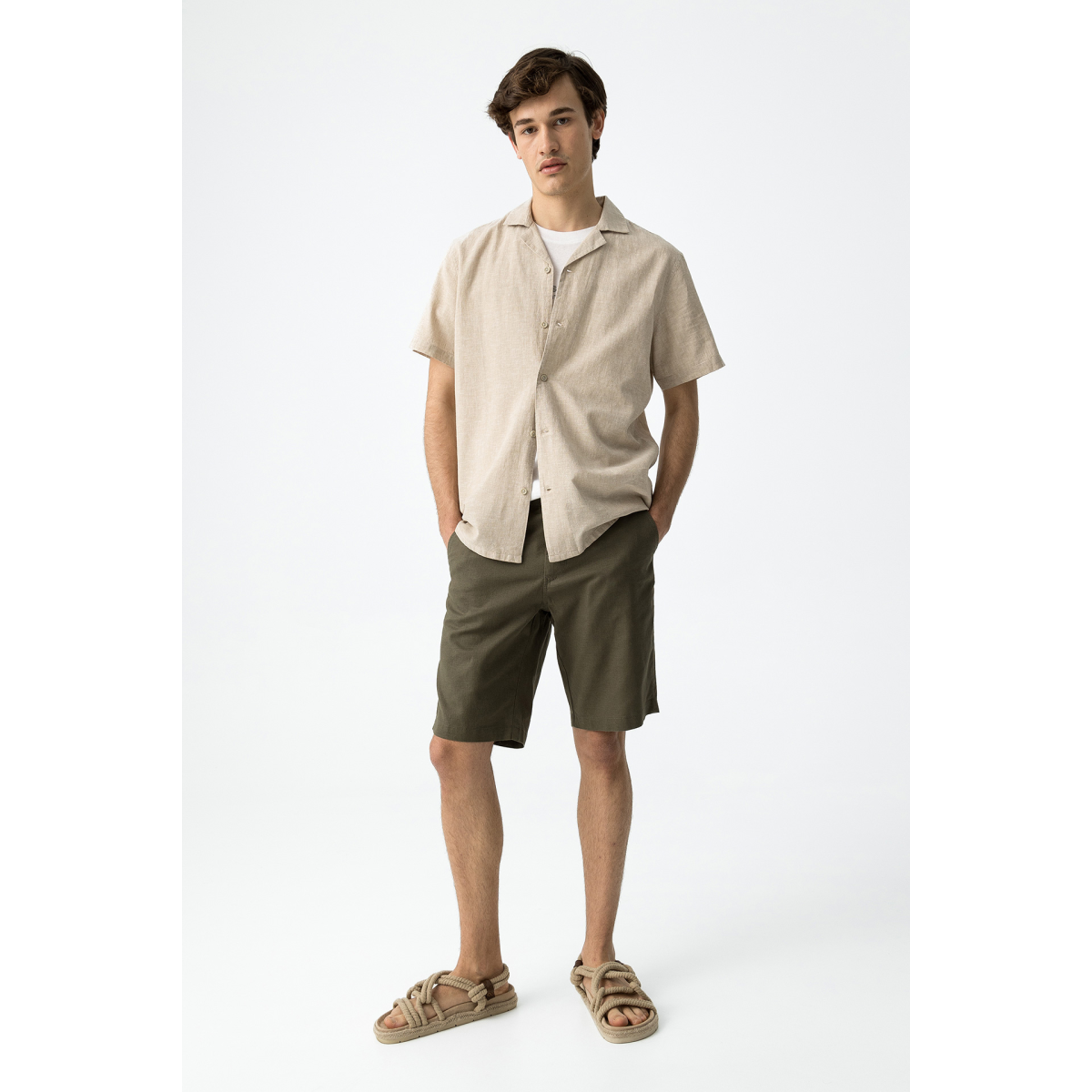 Calções Chino Regular Fit com Mistura de Linho - 10060411_826 - Tiffosi